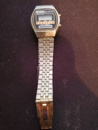 Vintage 1980s NELSONIC Digital LCD Quartz Retro Watch, Silver Tone | eBay