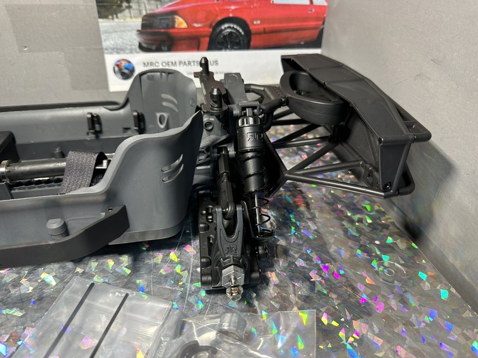 ARRMA 1/10 SENTON 3S BLX New CLIPLESS Roller BRUSHLESS Sct 4x4 Chassis ...