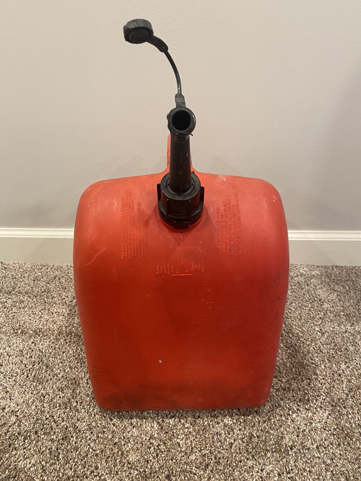 (1) Chilton 6 Gallon Red Plastic Vented Gas Can Vintage Pre Ban 42236 ...