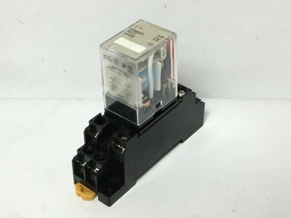 Omron My2 24vdc My2-dc24 Relay 8 Pin W/ Pyf08a-e Socket Base DIN Rail ...