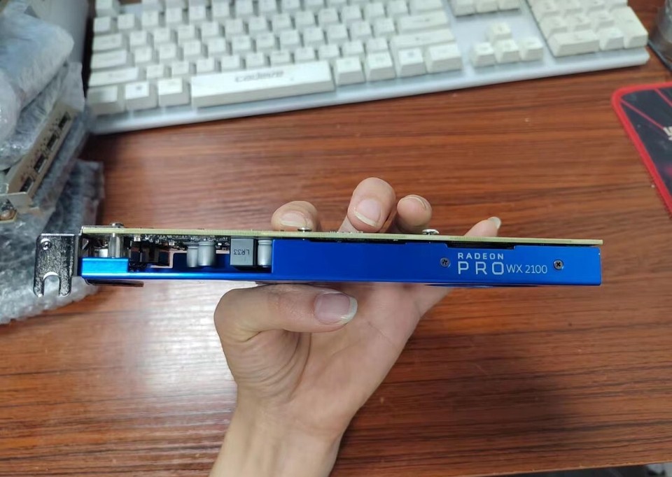AMD Radeon Pro WX 2100 2GB GDDR5 x2 Mini DP x1 Display Port Video Card ...