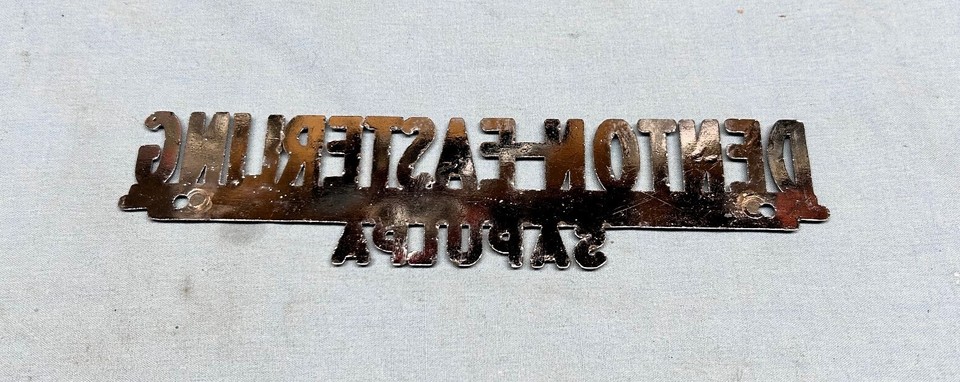 VINTAGE ORIGINAL DENTON-EASTERLING METAL CAR DEALER NAMEPLATE EMBLEM ...