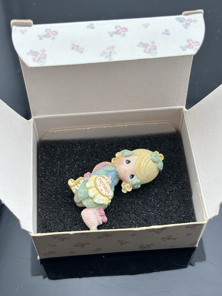 VTG Grandma's Junk Drawer Collection FUR COLLAR Vintage MAKEUP Hat Pins ...