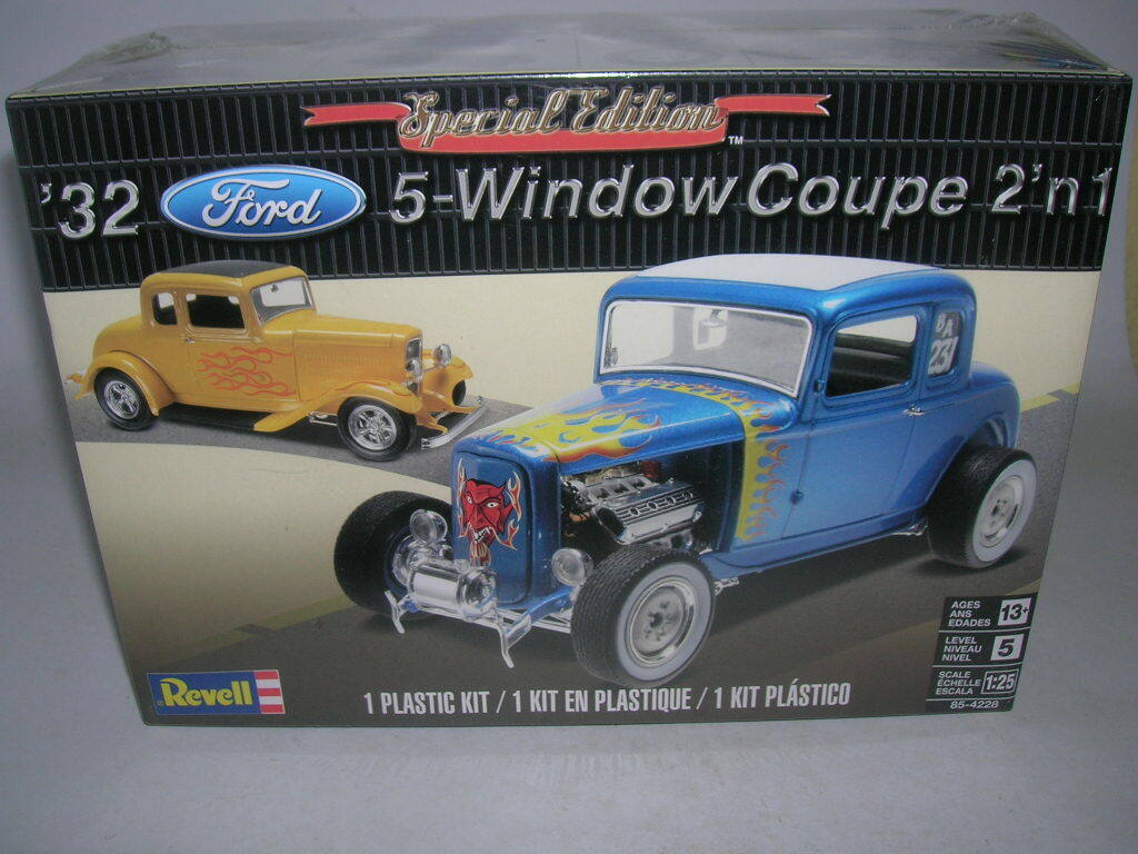 Revell '32 Ford 5-Window Coupe 2'n1 Bausatz Model Kit 1:25 Art. 85-4228 ...