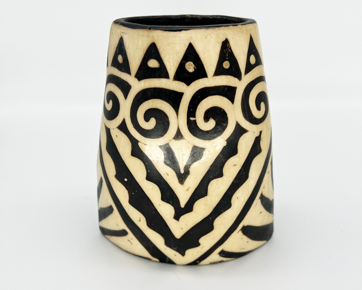 Honduran Pottery Colorful