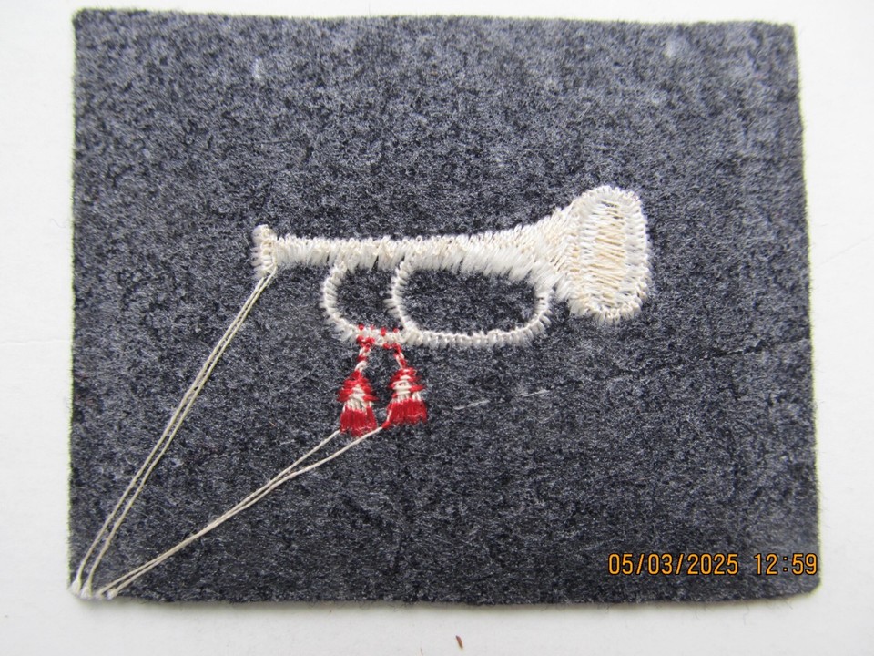 SEA SCOUT BUGLER INSIGNIA SS13 WHITE ON DARK BLUE FELT | eBay