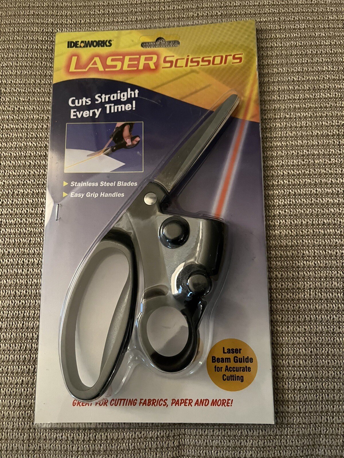 Laser Scissors by Ideaworks - Laser Beam Guide for Accurate Cutting ...