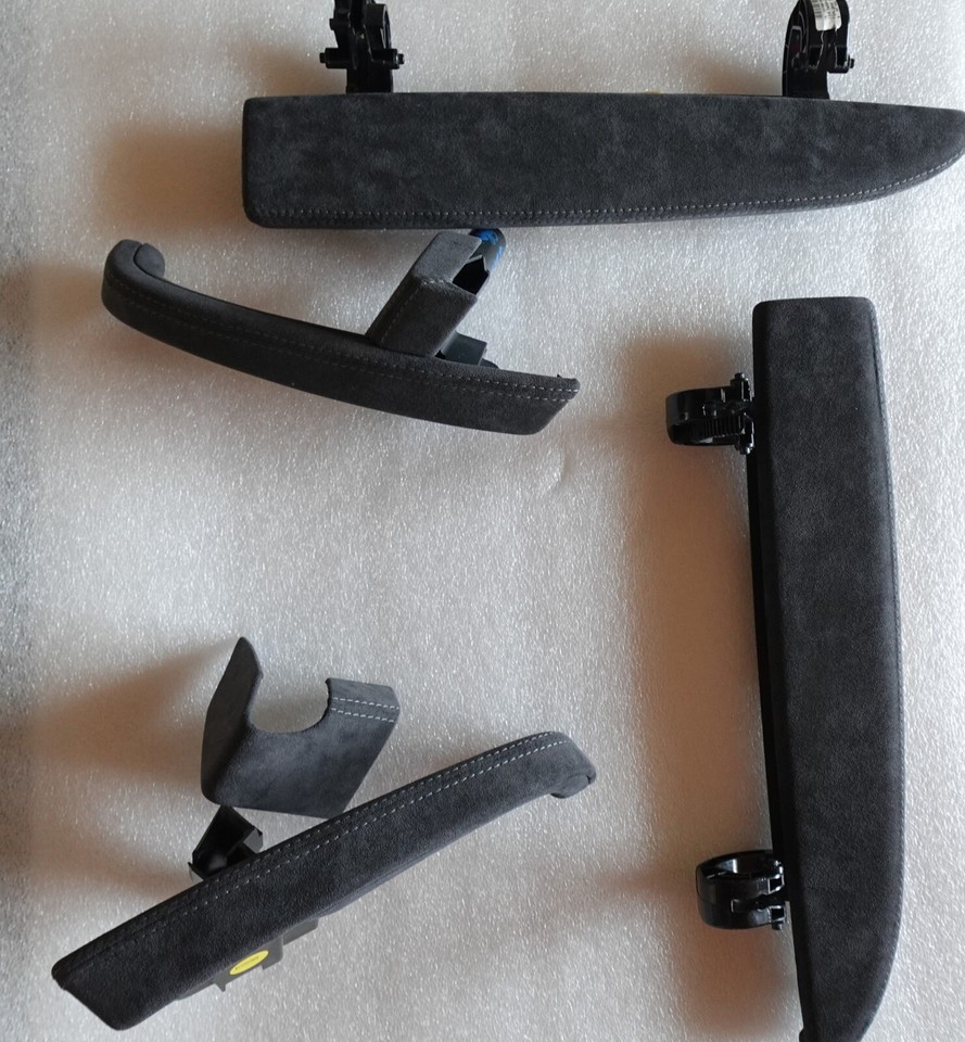 PORSCHE 05 12 997 GT S GT3 ALCANTARA SILVER STITCHING DOOR PULL HANDEL ...