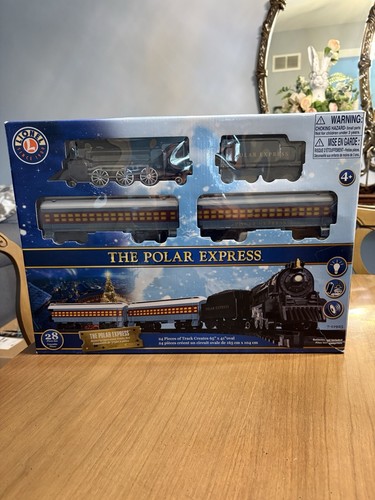 NEW Lionel The Polar Express 20th Anniversry Battery Operated 28 Pc ...