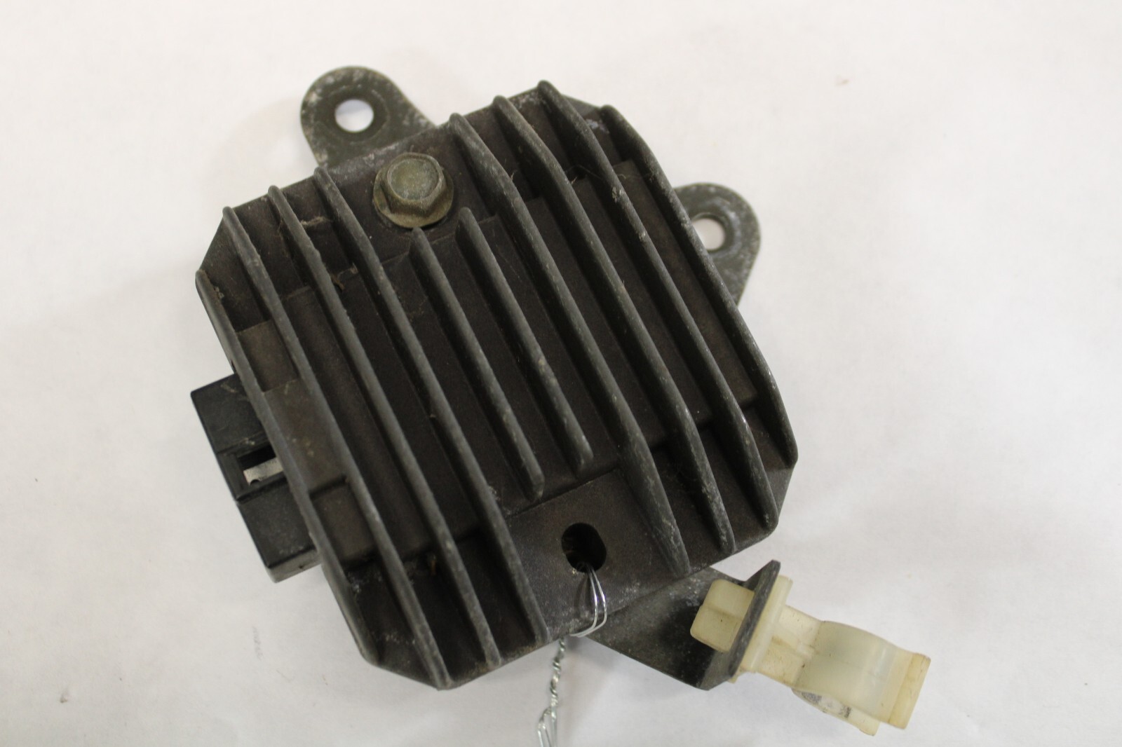 RECTIFIER & REGULATOR ASSY 47X-81960-A2-00 1994 YAMAHA FZR600R | eBay