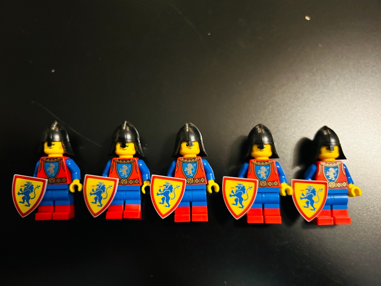 Army of 5 LEGO Lion Knights BAM 2024 Q1 w/ Shield! BRAND NEW | eBay