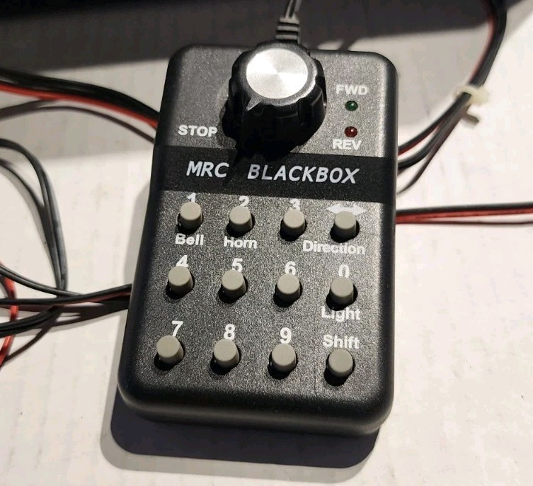 CONTROL MASTER 20 MRC HO N G Scale Trains Controller POWER CENTER w ...