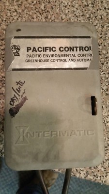 INTERMATIC 24 HOUR MODEL T101 TIMER CONTROLLER | eBay