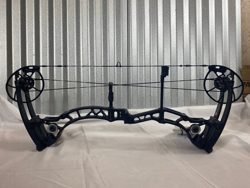 Bowtech CP 28", 60lbs-70lbs, 25-30.5" Draw, Black | eBay