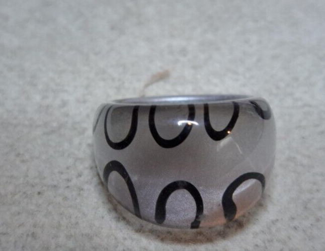 vintage lucite ring black and white size 6.5 modernist statement estate ...