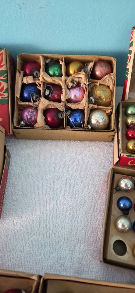 Vintage Shiny Brite Mini Ornaments Lot of over 50 bulbs!! 7 boxes Free ...