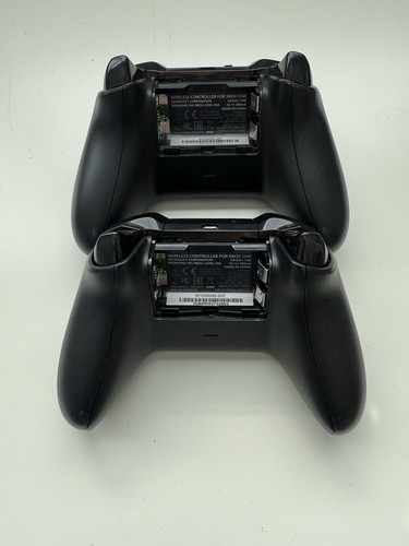 LOT of 2 Microsoft Xbox One Wireless Controllers - Model 1708 Please ...