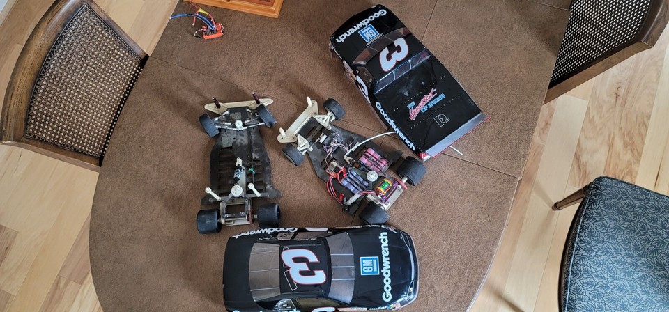 *TWO *Team Associated RC 10L Graphite pan cars & two Dale Earnhardt #3 ...