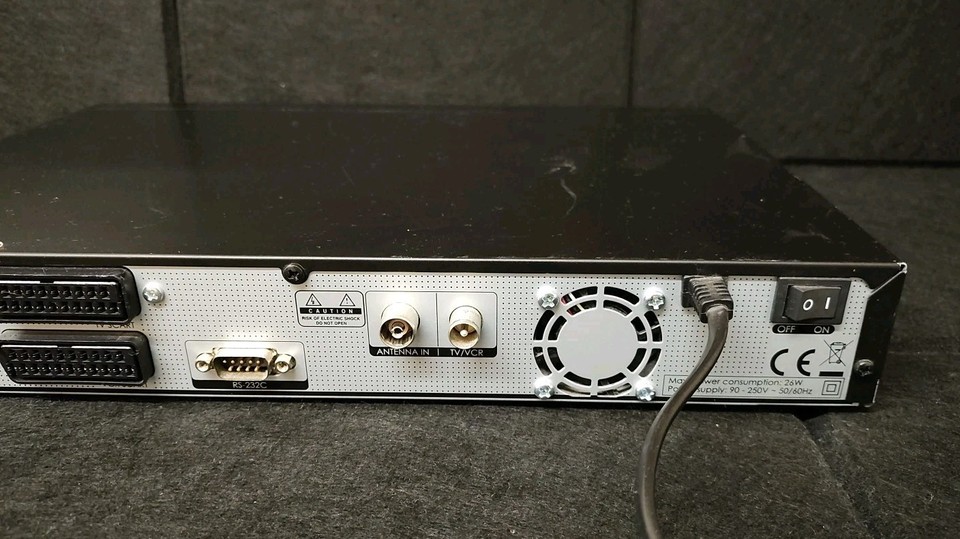 Humax Freeview Recorder PVR-9300T Digital Set Top Box 320GB Remote ...