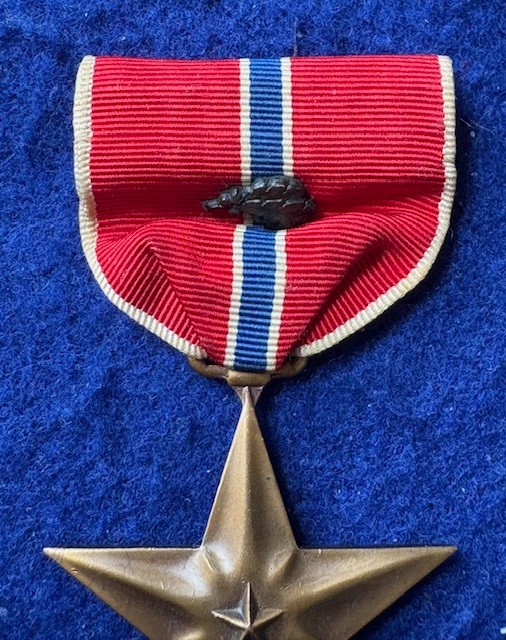 WW2 Era US Army Bronze Star Medal with an OLC, Oak Leaf Cluster to ...