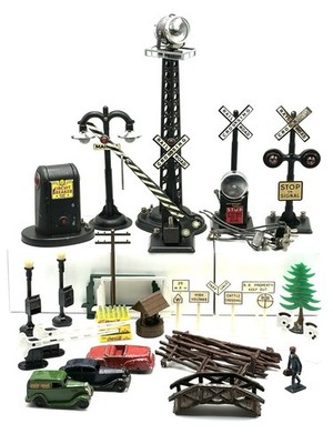 LIONEL MARX Postwar Lot-Railroad Crossing Gate, Tower, Signs, Figure ...