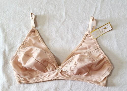 Inteco Intimates Beige Non Padded Wireless Eyelet Bra Size 38C T43-1585 ...