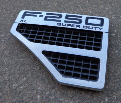 Ford F-250 XL Super Duty fender emblem badge decal logo F250 OEM ...