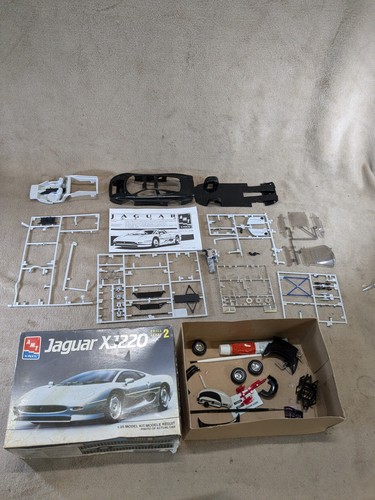AMT / ERTL Jaguar XJ220 1/25 Model Kit 8608 Used Partial Kit, See ...