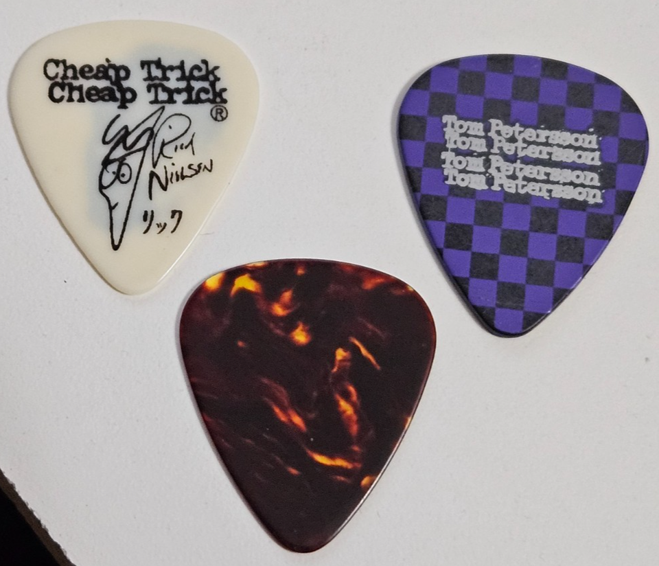 CHEAP TRICK DRUMHEAD & GUITAR PICKS NIELSEN ZANDER PETERSSON DRUM HEAD ...