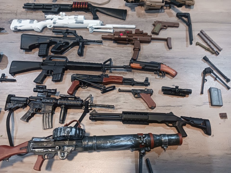Lot Of 1/6 Scale Military Weapon Toy Guns for 12" Action Figure Soldier ...
