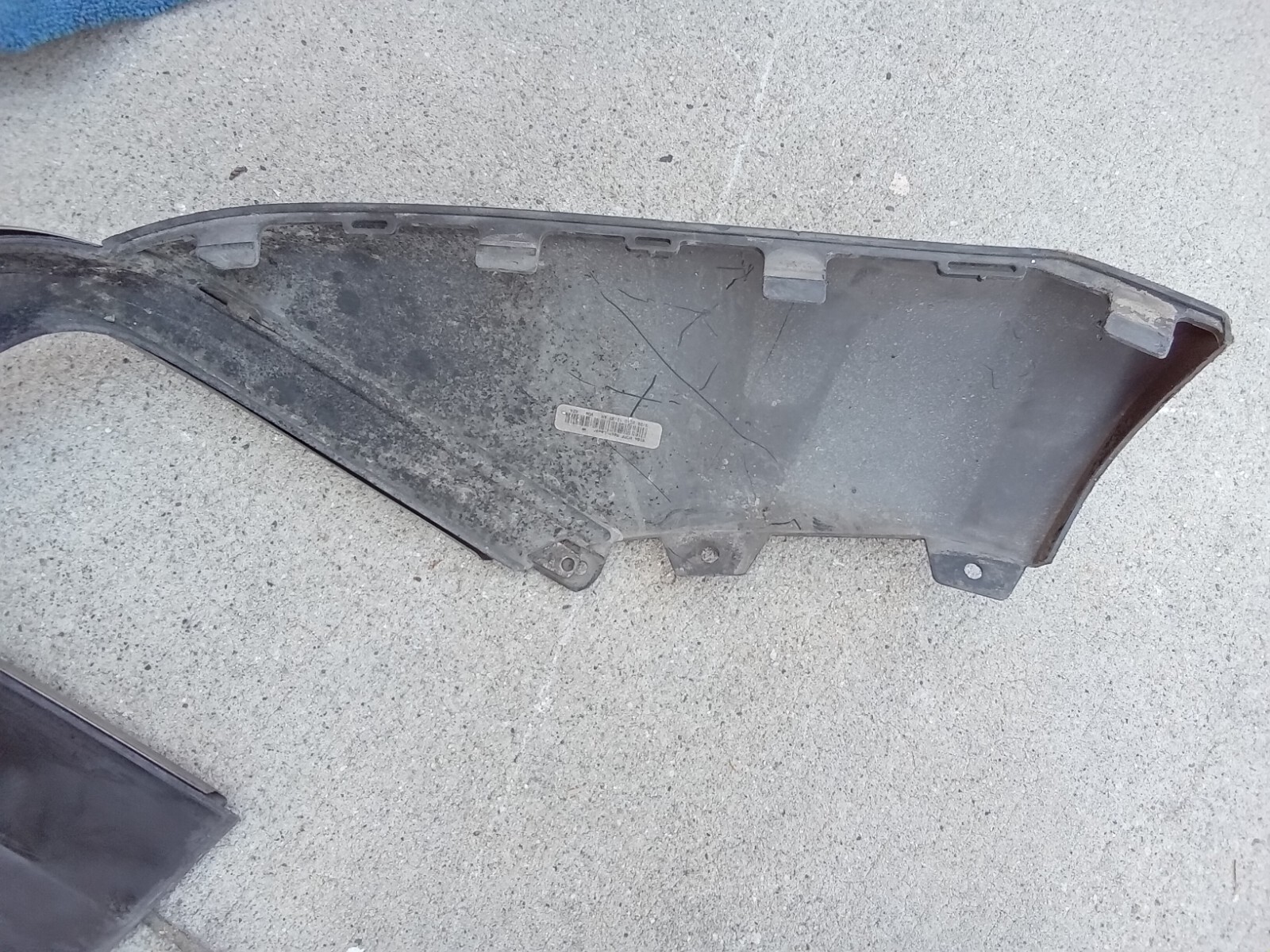 2008-2011 Mercedes-Benz ML Class Rear Lower Valance with Chrome Cover ...