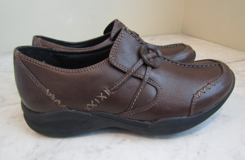 Clarks Wave Walk Brown Leather Slip On Women's Loafer Shoes Size US 5 ...