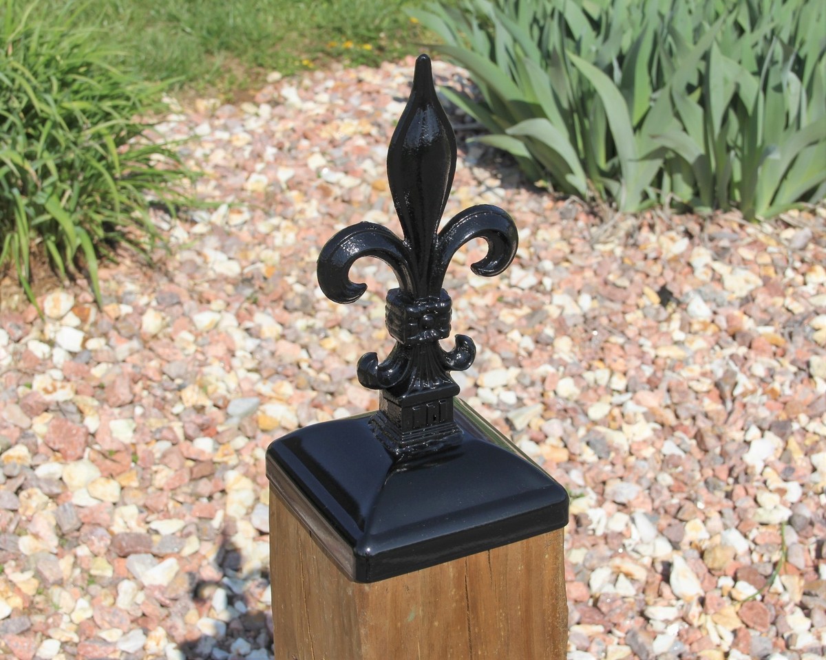 Unique Fence Post Toppers Pyramid Fence Post Caps For 11.5x11.5cm