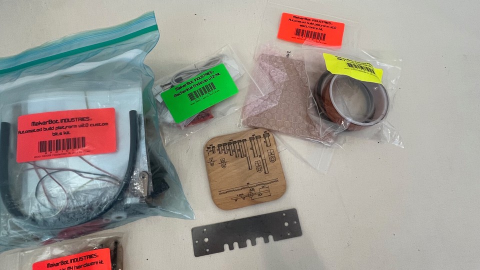 MakerBot Thing-o-Matic w/ Gen 4 Interface - Own a Piece of 3D Printing ...