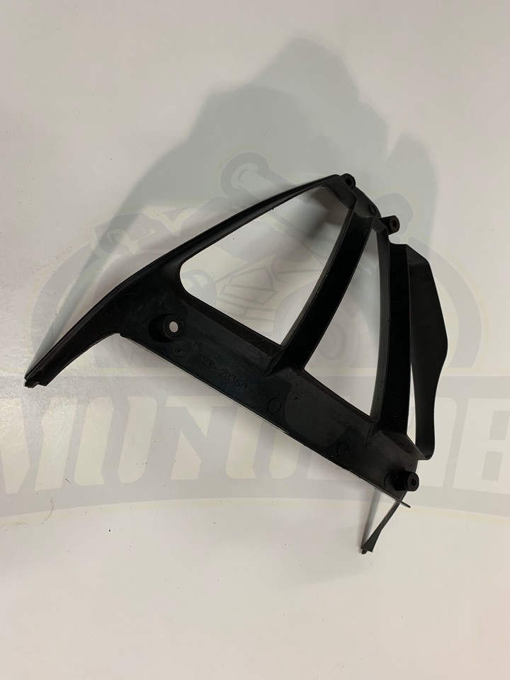 Yamaha YZF - R1 2004 - 2005 5VY Triangle / Bug/ Inférieur Centre Tête ...