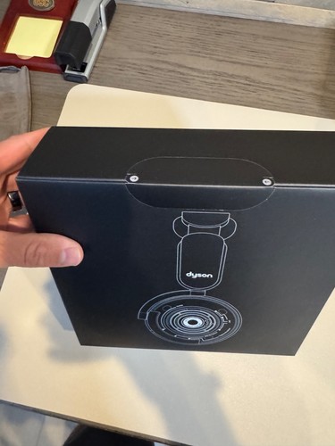 New Dyson OnTrac Over-The-Ear Noise Cancelling Headphones - CNC CNC ...