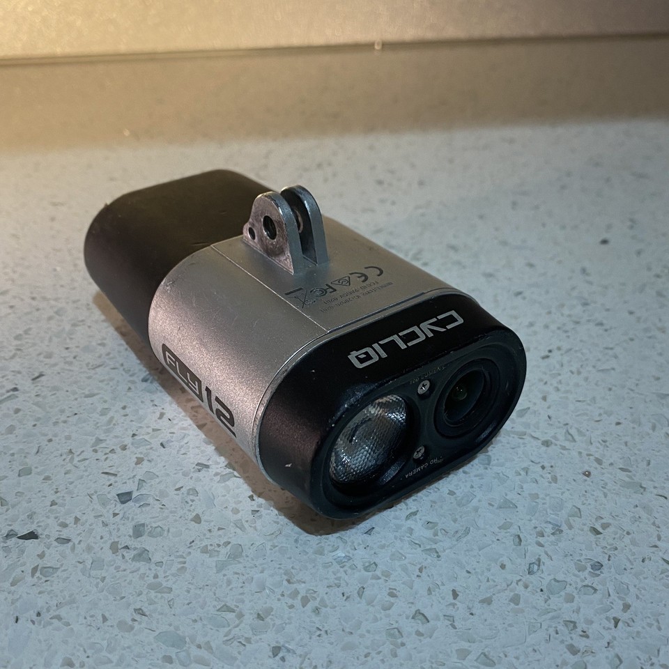 Cycliq FLY12 Front-Facing Bike Camera 400 Lumen Light, Silver, One Size ...