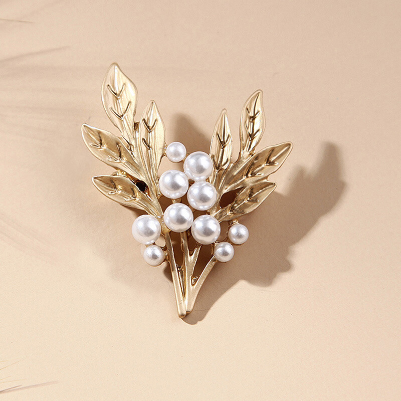 Fashion Simple Pearl Leaves Brooch Pin Women Jewelry Wedding Banquet ...