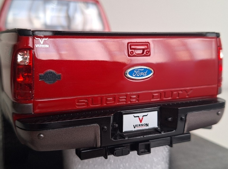 Ford F-350 King Ranch Pick-Up 2016 Red 1/18 Model777 217085 (1 of 300 ...