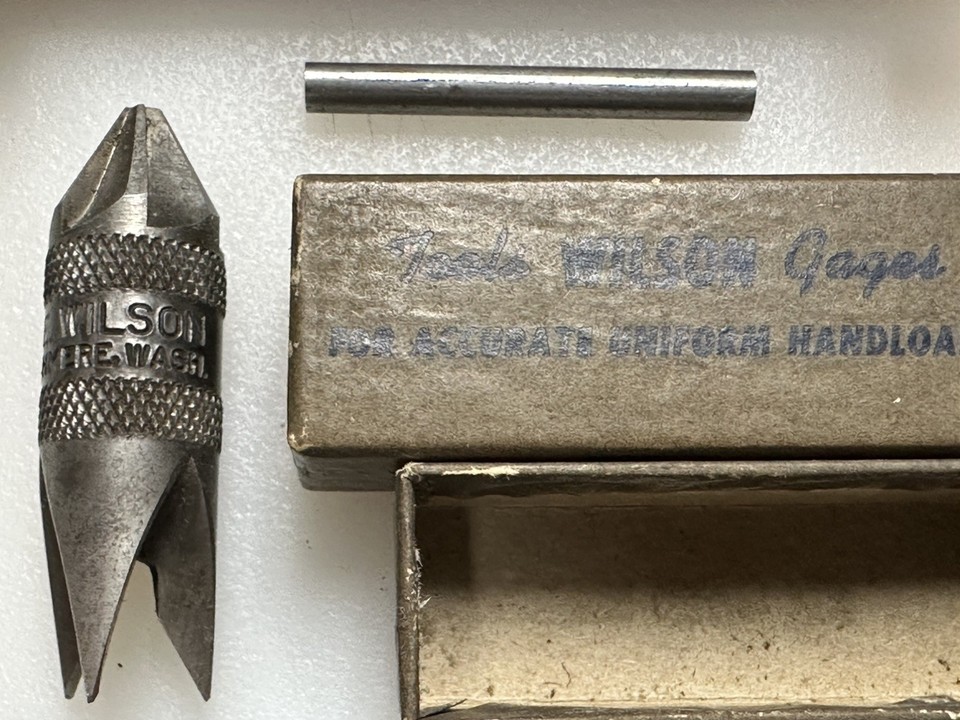 VINTAGE WILSON Universal Case Trimmer/deburring Tool set in original ...