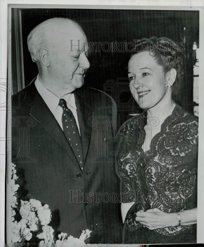 1957 Press Photo H. L. Hunt with his bride Mrs. Ruth Ray Wright in ...