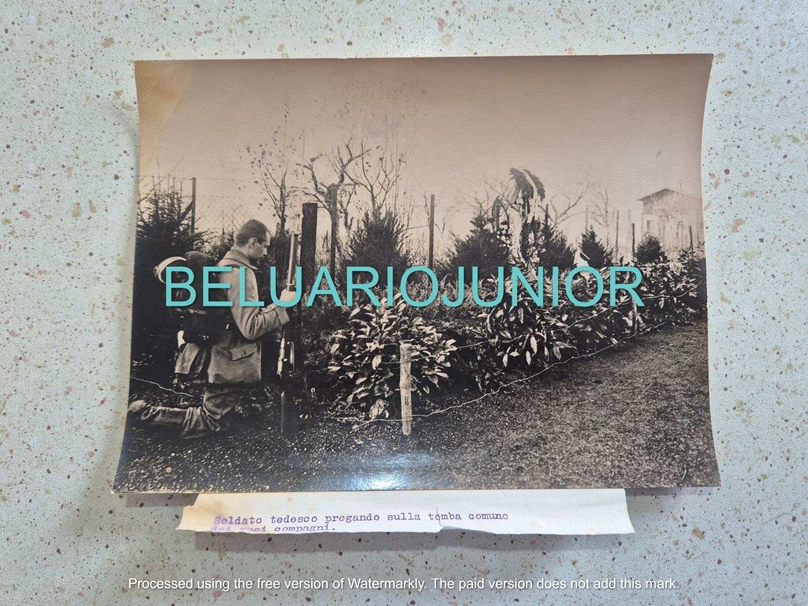 Photograph Photo WW1 German Soldier Praying At The Common Grave Of His ...