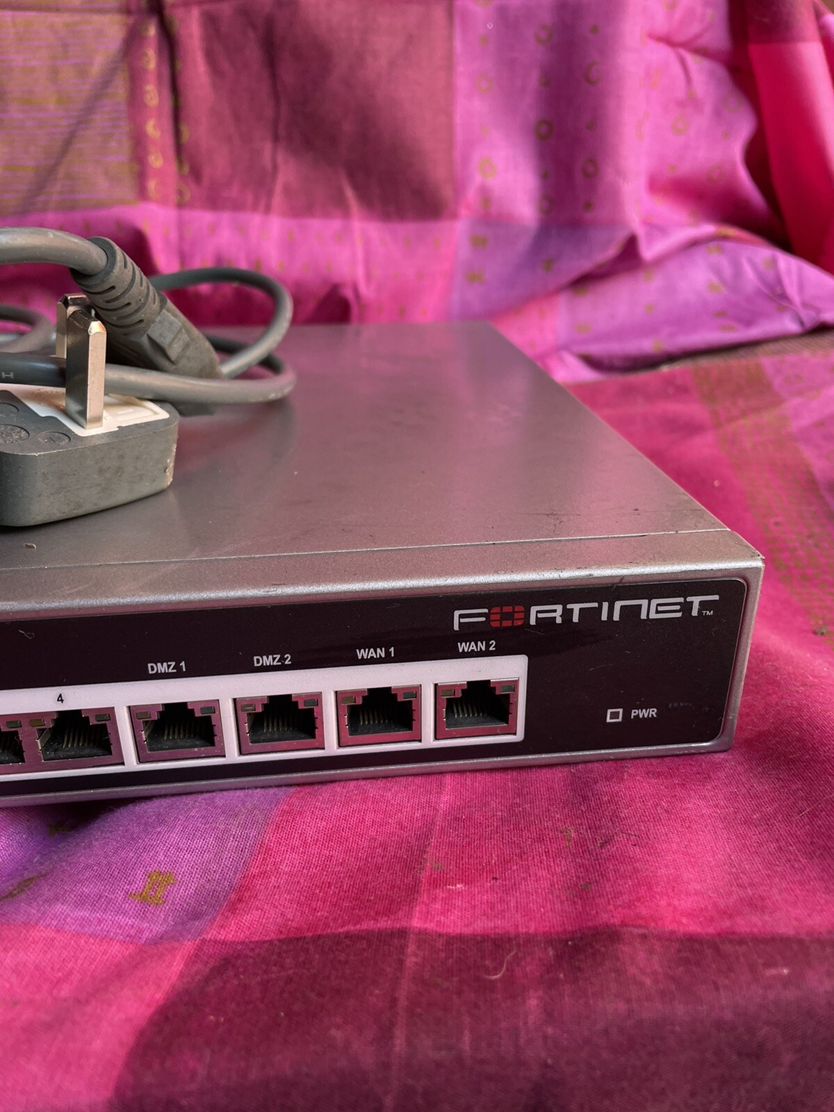 Fortinet FortiGate-200A Security Appliance with UK PSU Fortinet ...