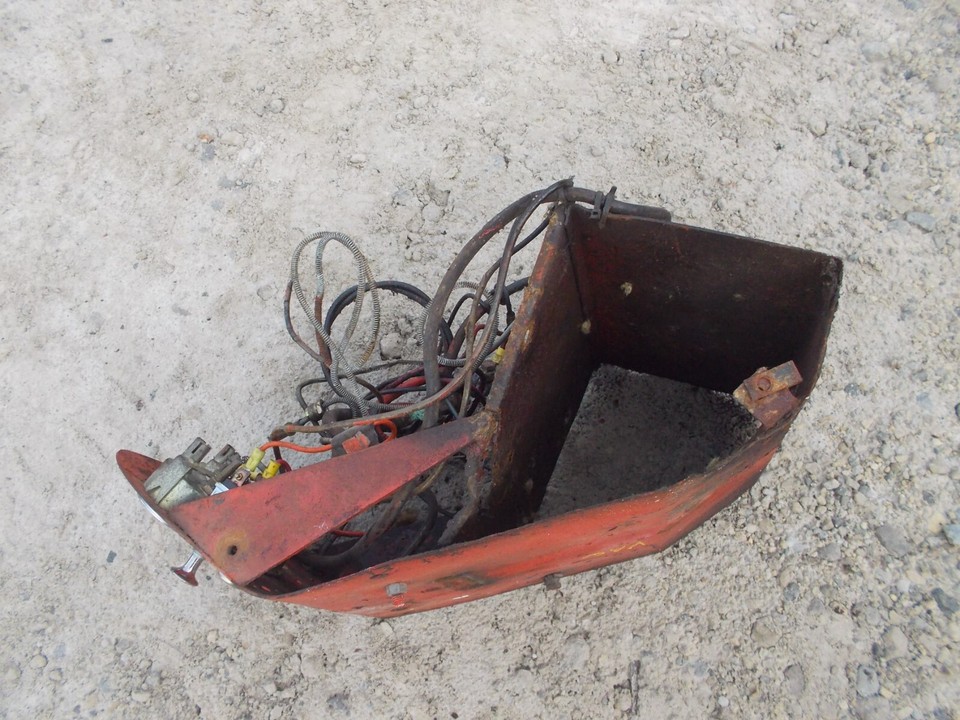 Case VAC tractor ORIGINAL dash panel w*/ gauges & battery tray ...