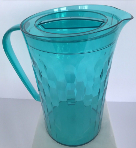 Tupperware Light Reflecting Ice Prisms 2qt Pitcher & Seal Aqua Blue ...