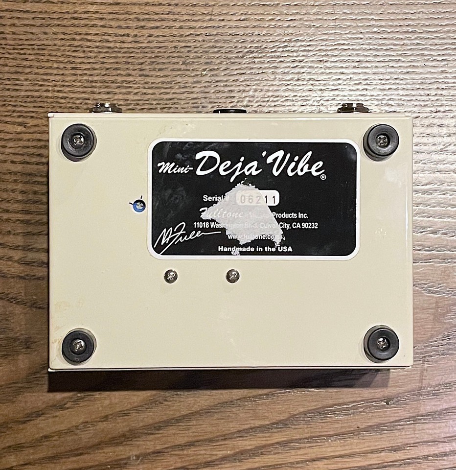 Fulltone Mini Deja Vibe MDV Chorus Vibrato Guitar Pedal w/ Power Supply ...