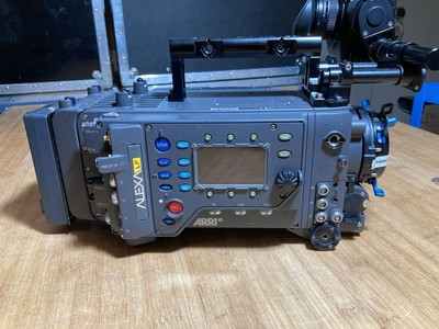 ARRI Alexa LF - Large Format Camera Package with 4x 1TB Cards & Reader ...