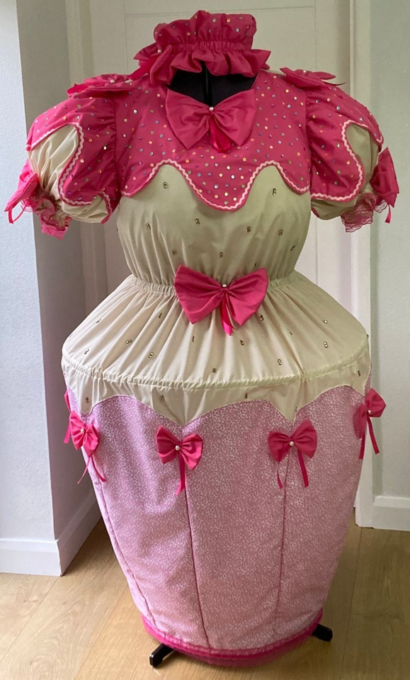 PANTOMIME DAME COSTUME CHEST APPROX: 52 INCHES | eBay UK