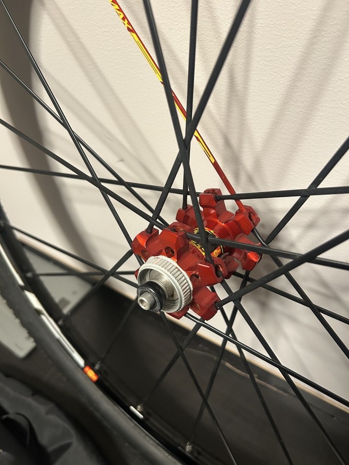 Mavic Crossmax SLR Wheel set 26" DSC Center Lock QR+ Piranha Tires ...