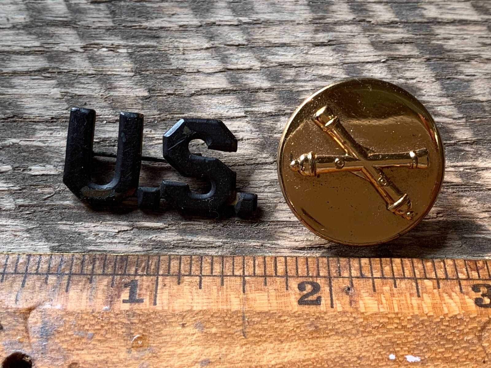 Vintage World War II Era Lapel Screw On Armored Core Round Pin U.S ...